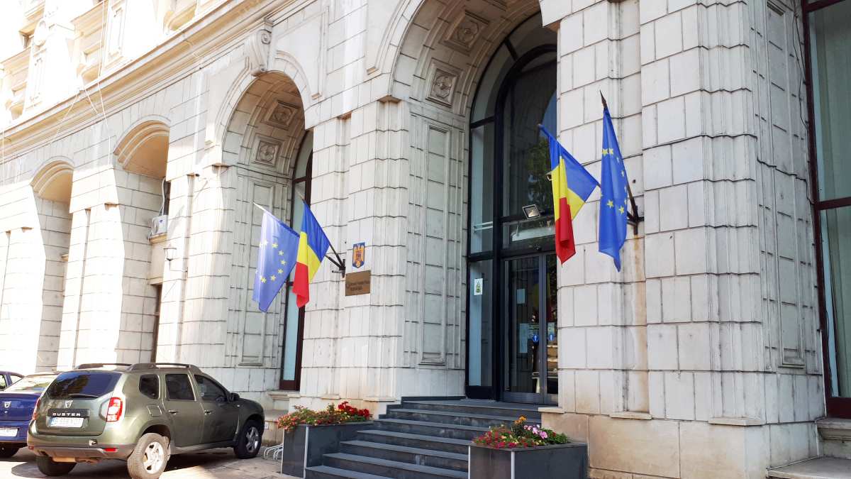 Ministerul Finanțelor s-a împrumutat cu 100 de milioane de euro de la ...